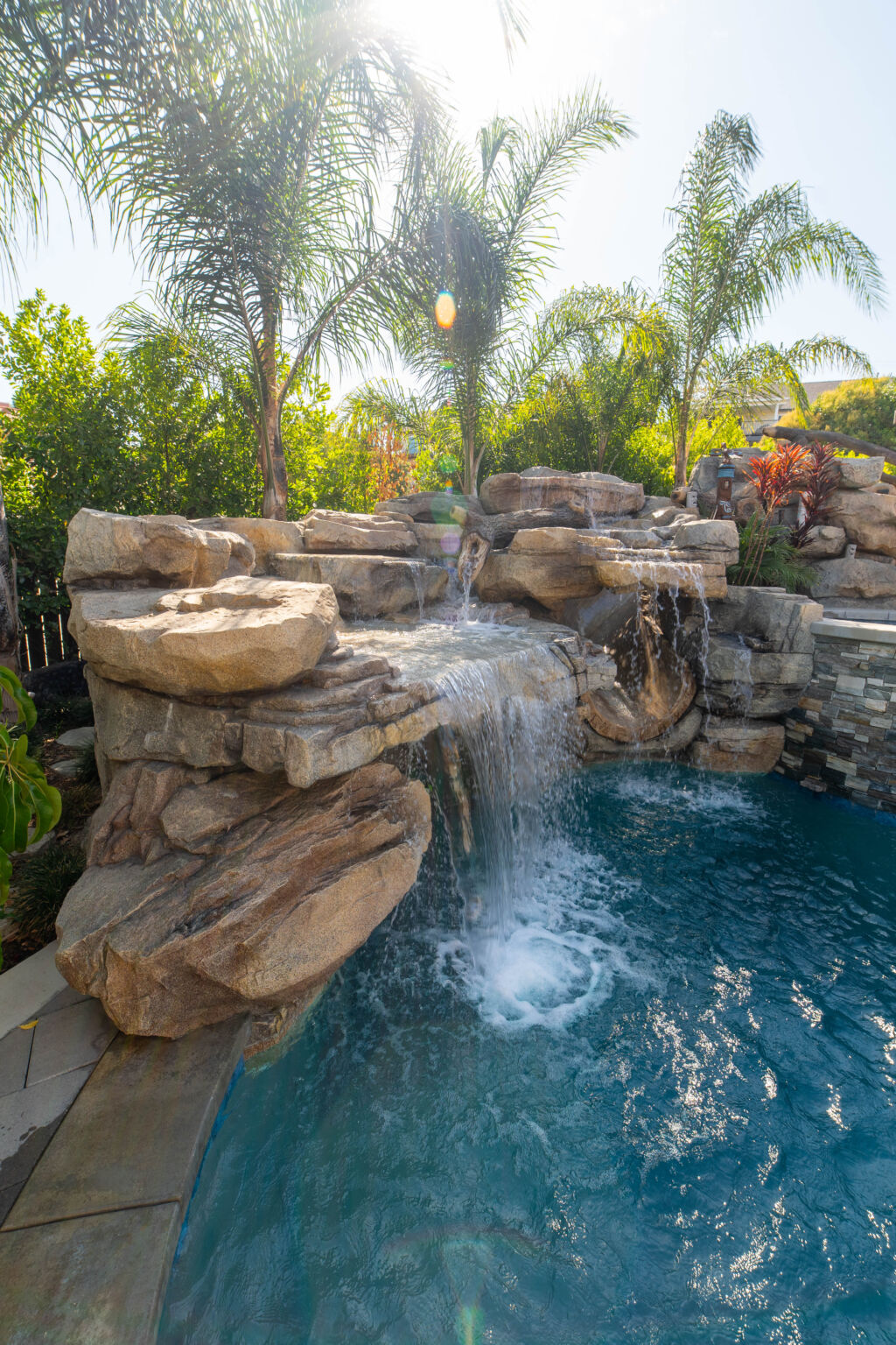 Rock Pools - Blue Water Pools and Spas